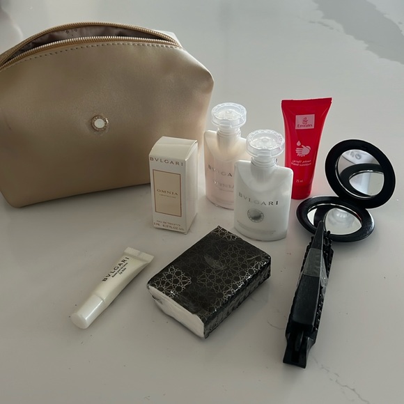 Emirates | Accessories | Emirates X Bvlgari Toiletry Amenity Kit Bag ...
